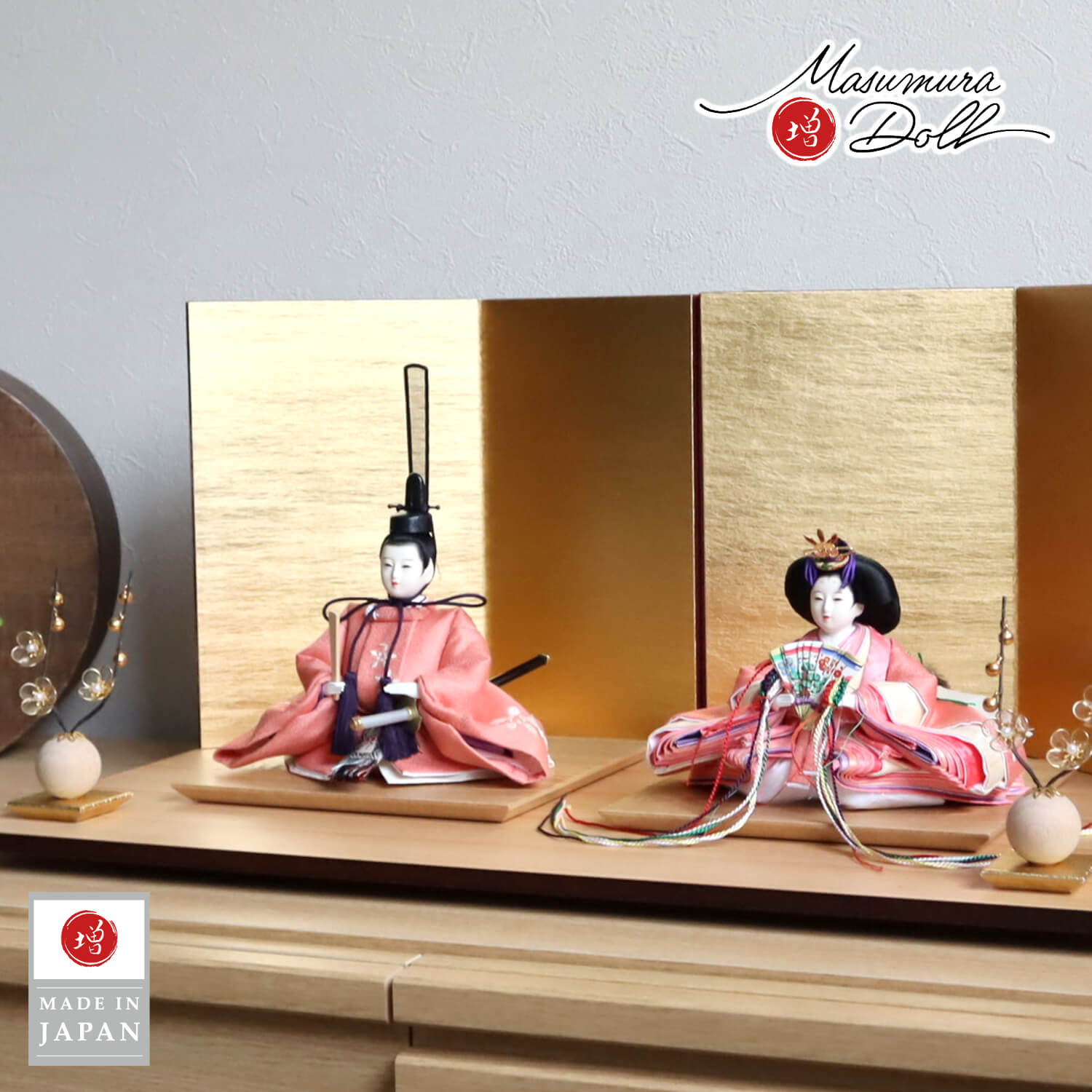 伝統工芸士・清水光雲作 柳サイズ ピンク刺繍 正絹西陣織 済美箔屏風 クリアフラワーゴールド梅 ナチュラル杉製平台 増村人形店 ...